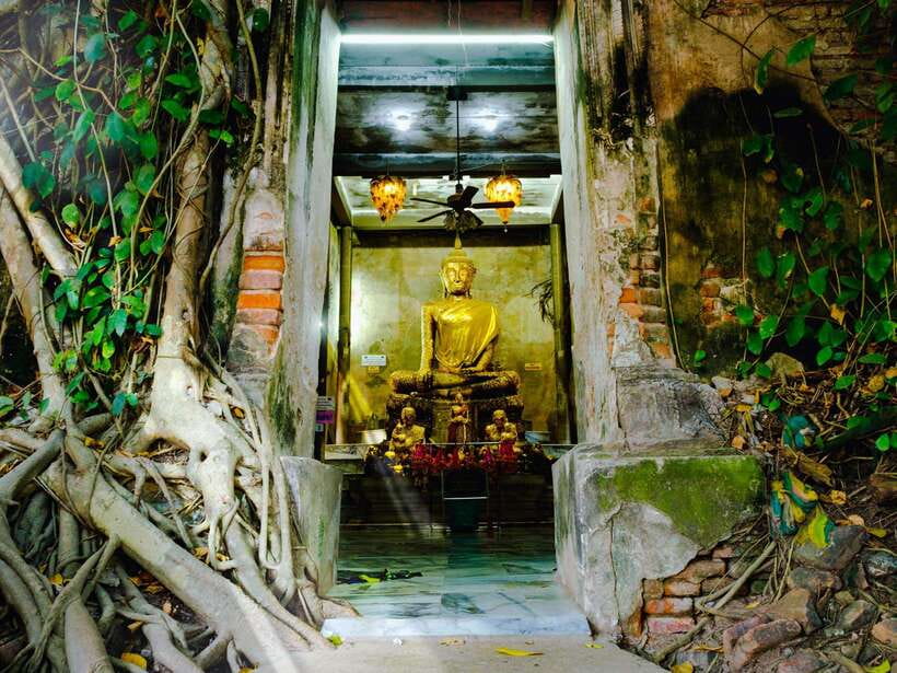Bangkok: Maeklong Railway & Amphawa Floating Market Day Trip – The ...